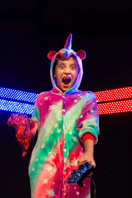 Class Enemy - AveirOn